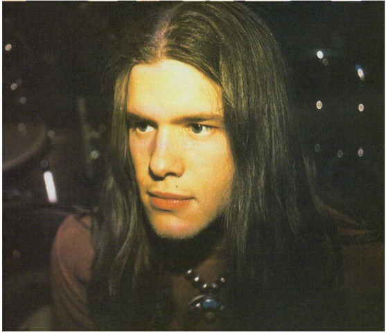 Remembering the Wonderful, Otherworldly SHANNON HOON... - Burning Blogger